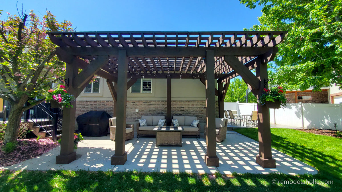 DIY Pergola: Rough Sawn Timber Woodworking Plans – Remodelaholic